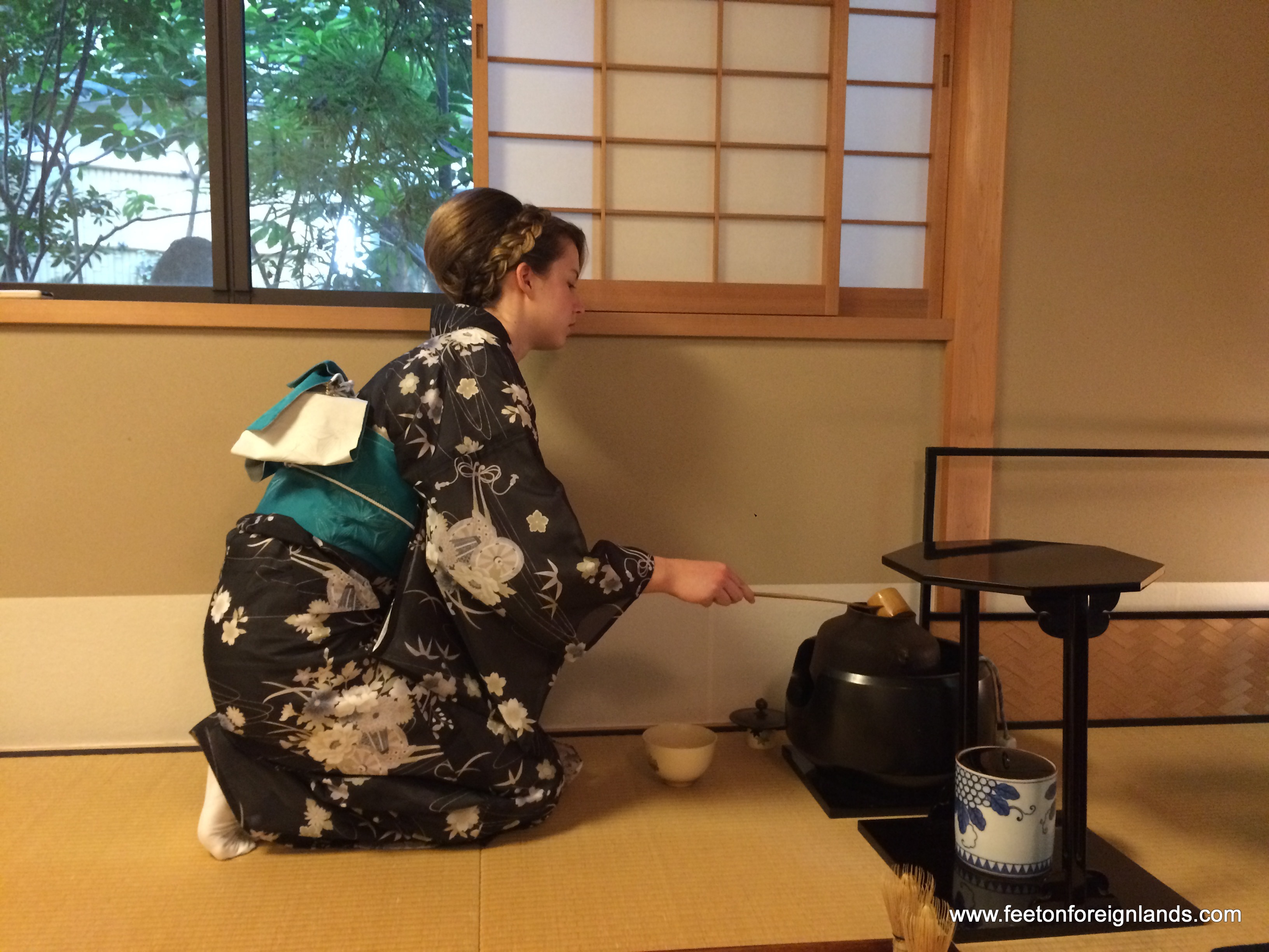 Tea Ceremony Ju-An Kyoto (9) - Feet on Foreign Lands